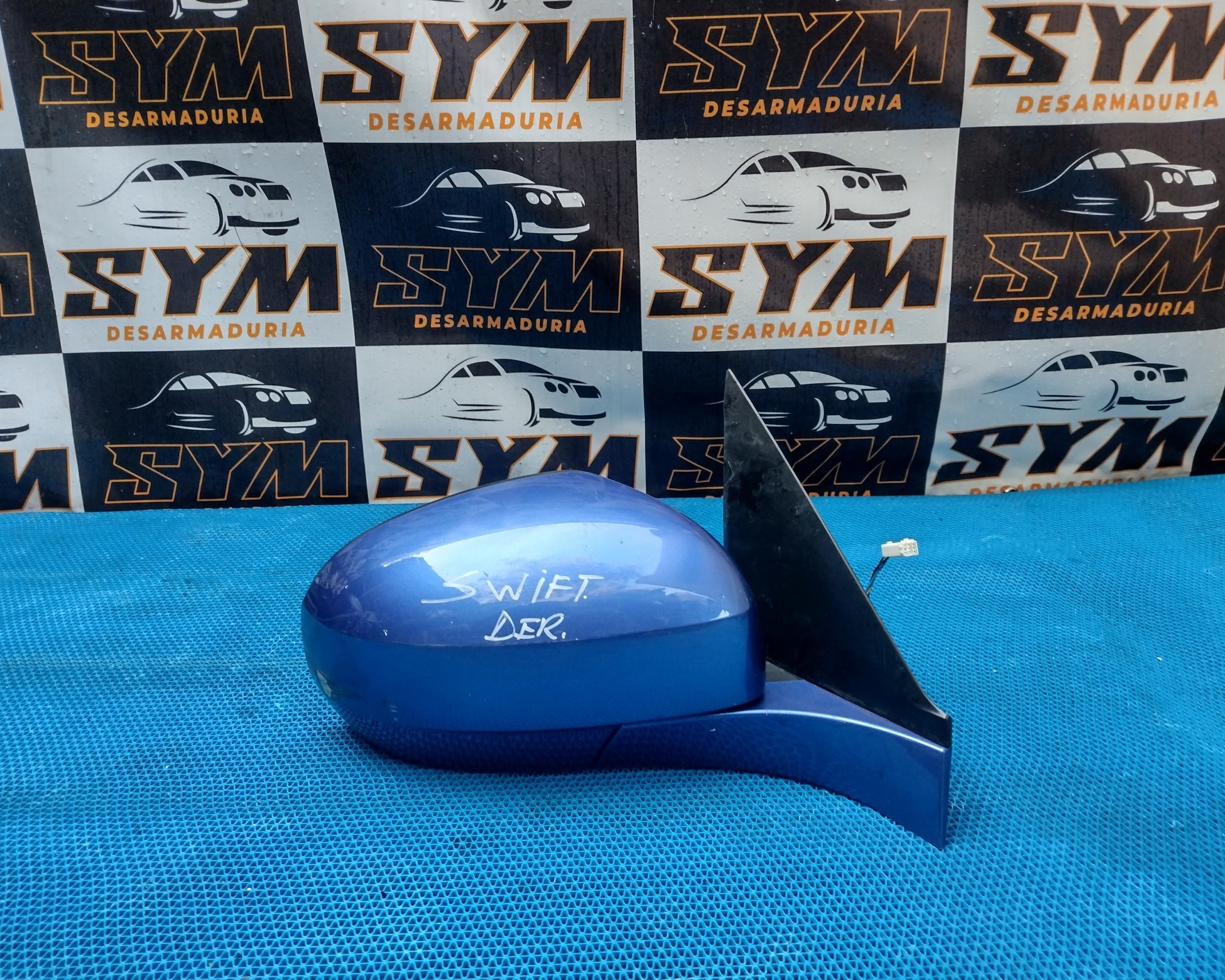 Espejo Retrovisor Derecho Suzuki Swift - Desarmaduría SYM